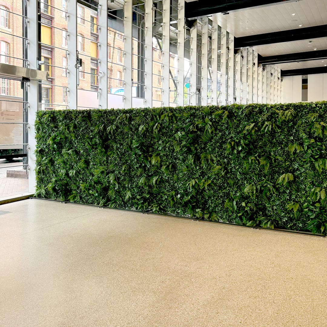 Single Sided Free Standing Green Wall – Evergreen Walls