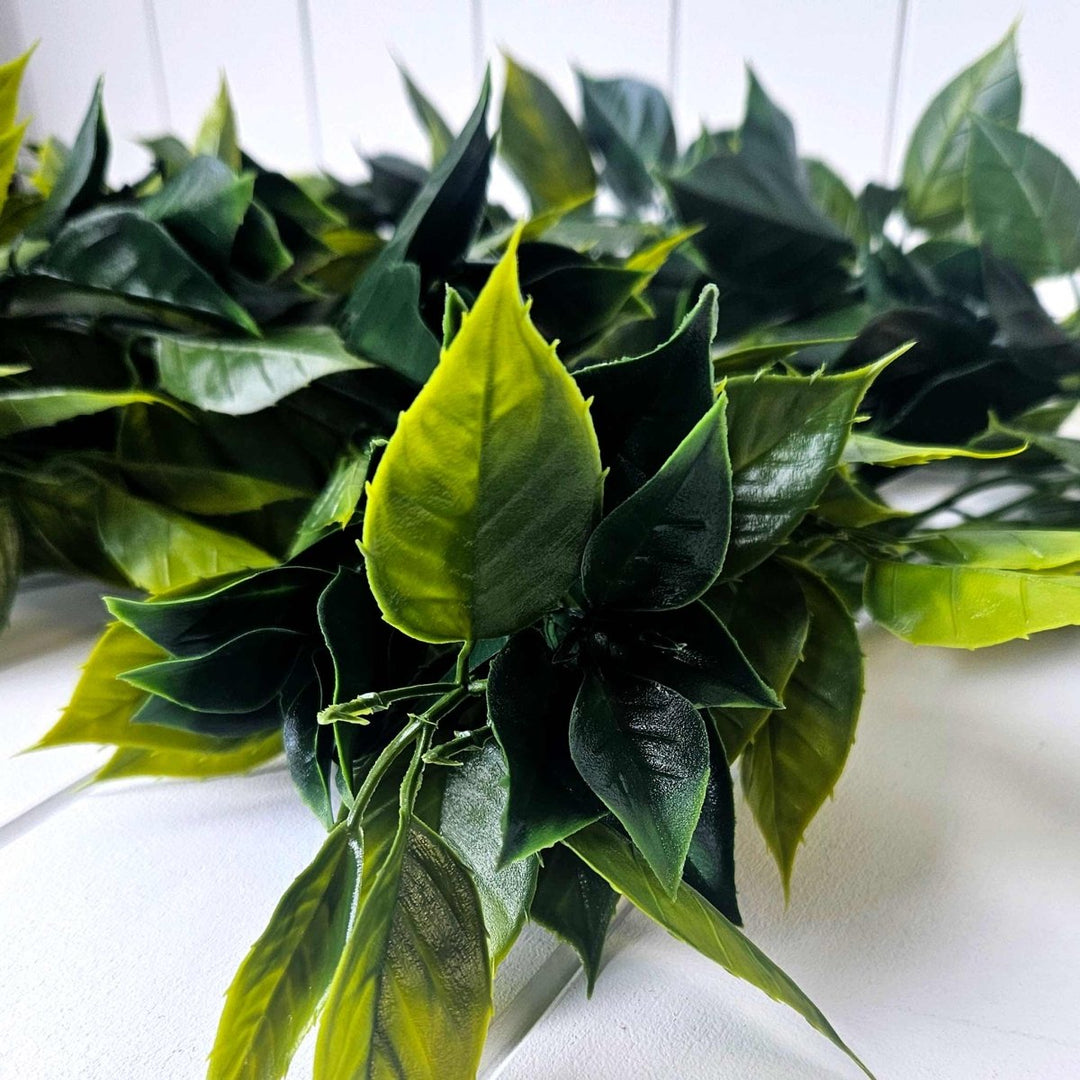 Laurel Leaf Garland (UV) – Evergreen Walls